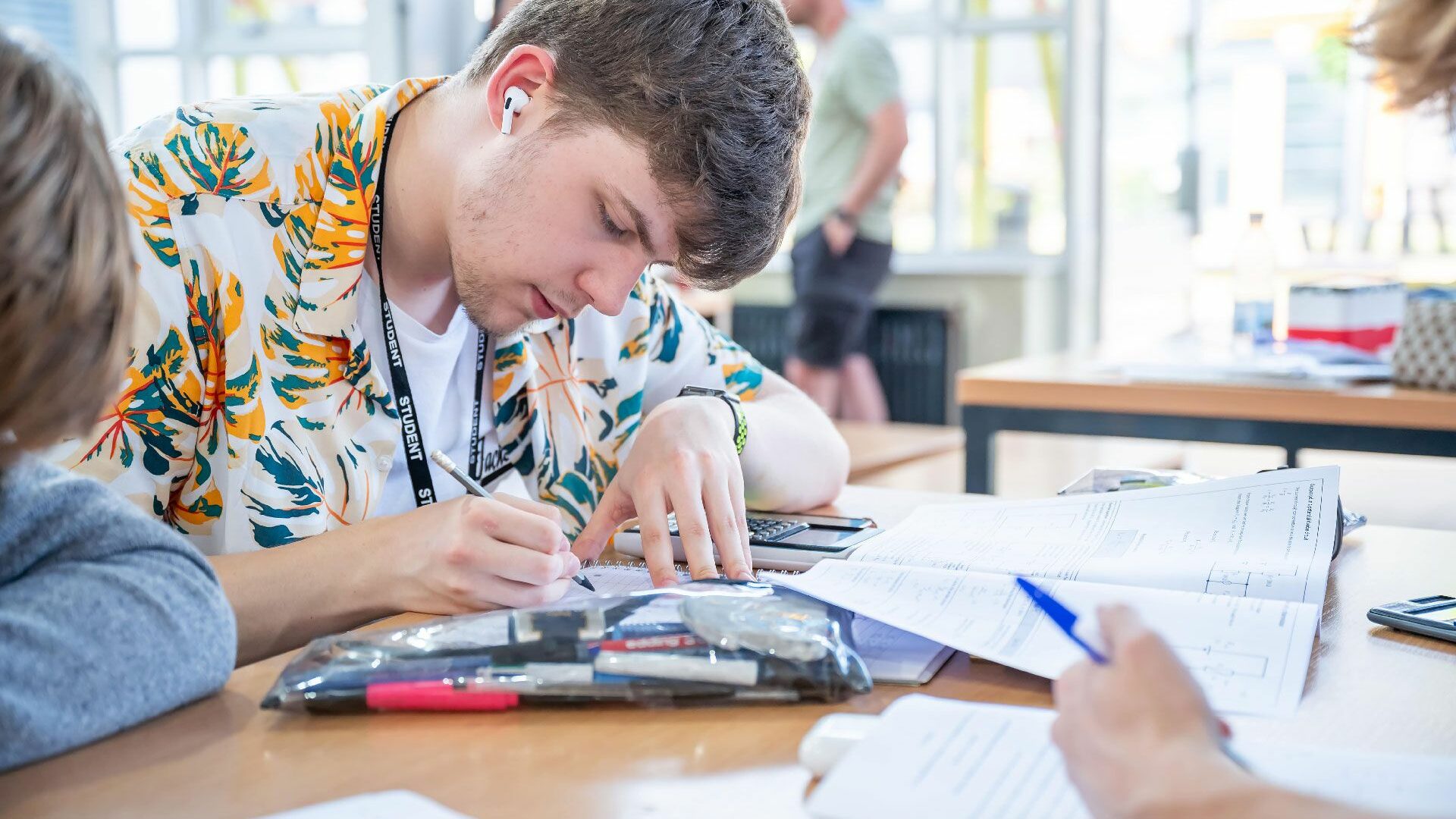 Why Choose Carmel College? - St Helens College - Carmel College