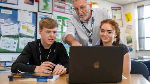 Apply Now - Become a Student - Carmel College